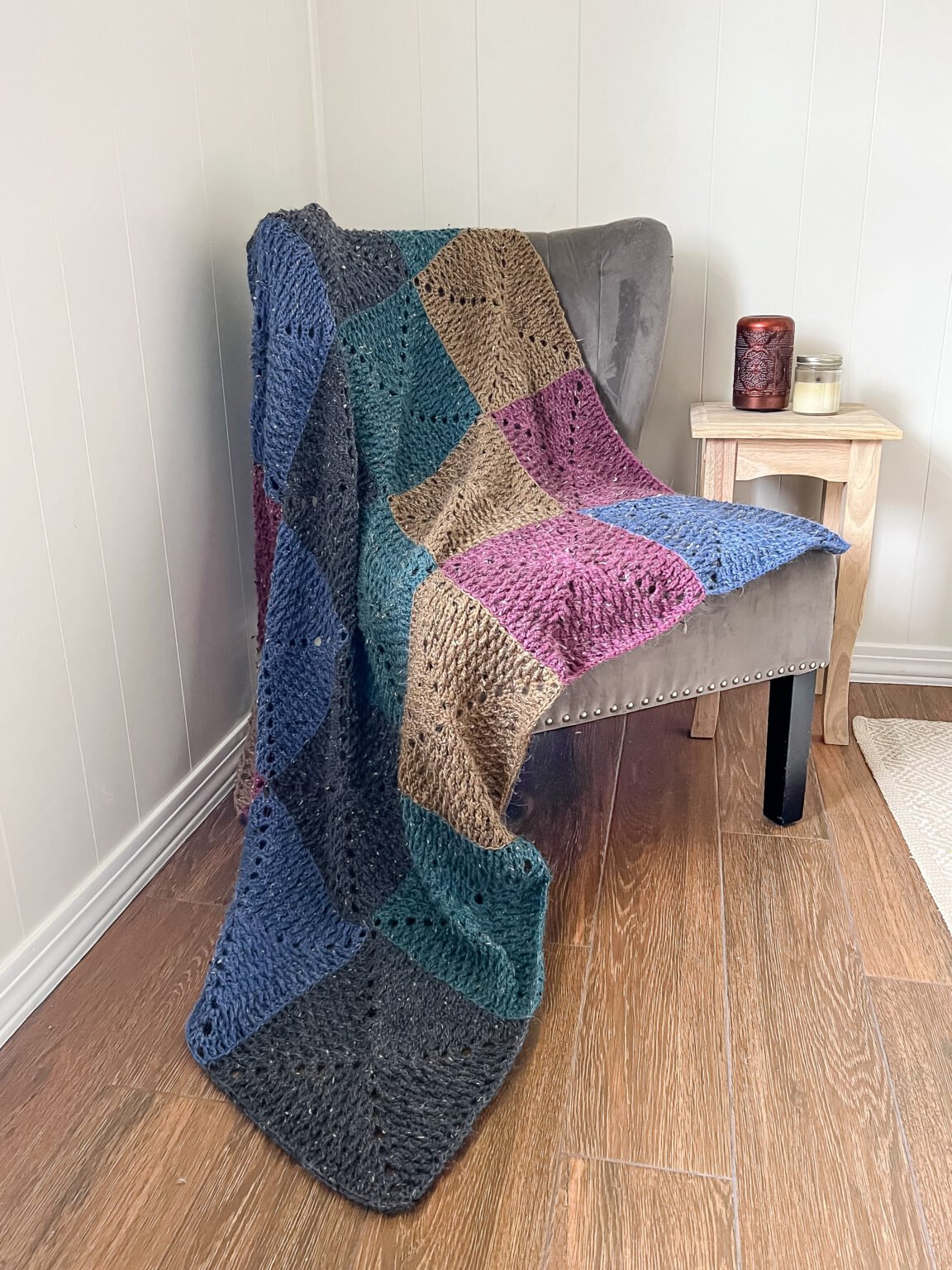 Modern Granny Square Blanket in Alpine Stitch - Life + Yarn