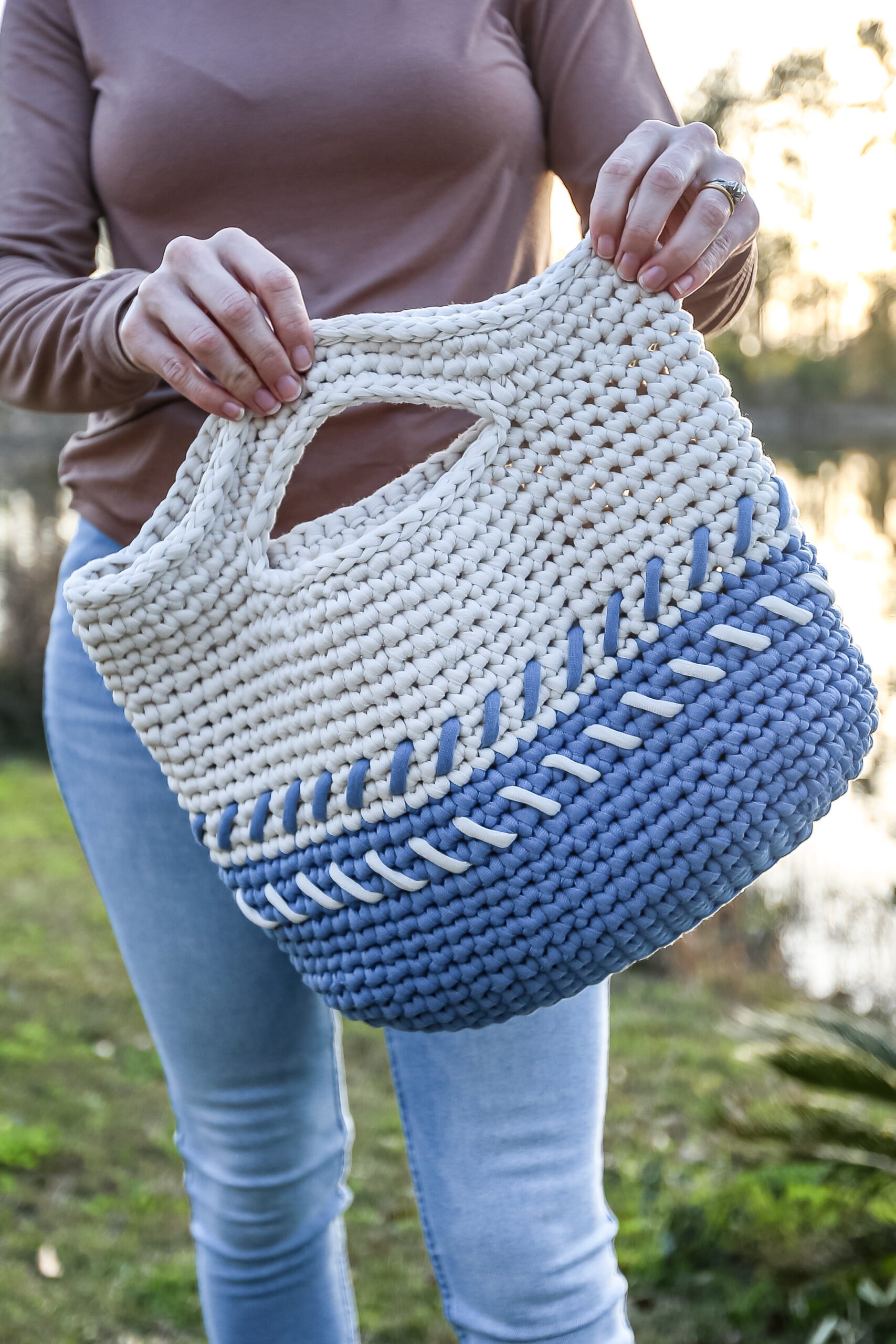 Free Easy Simple Crochet Tote Bag - Beginner Purse Pattern