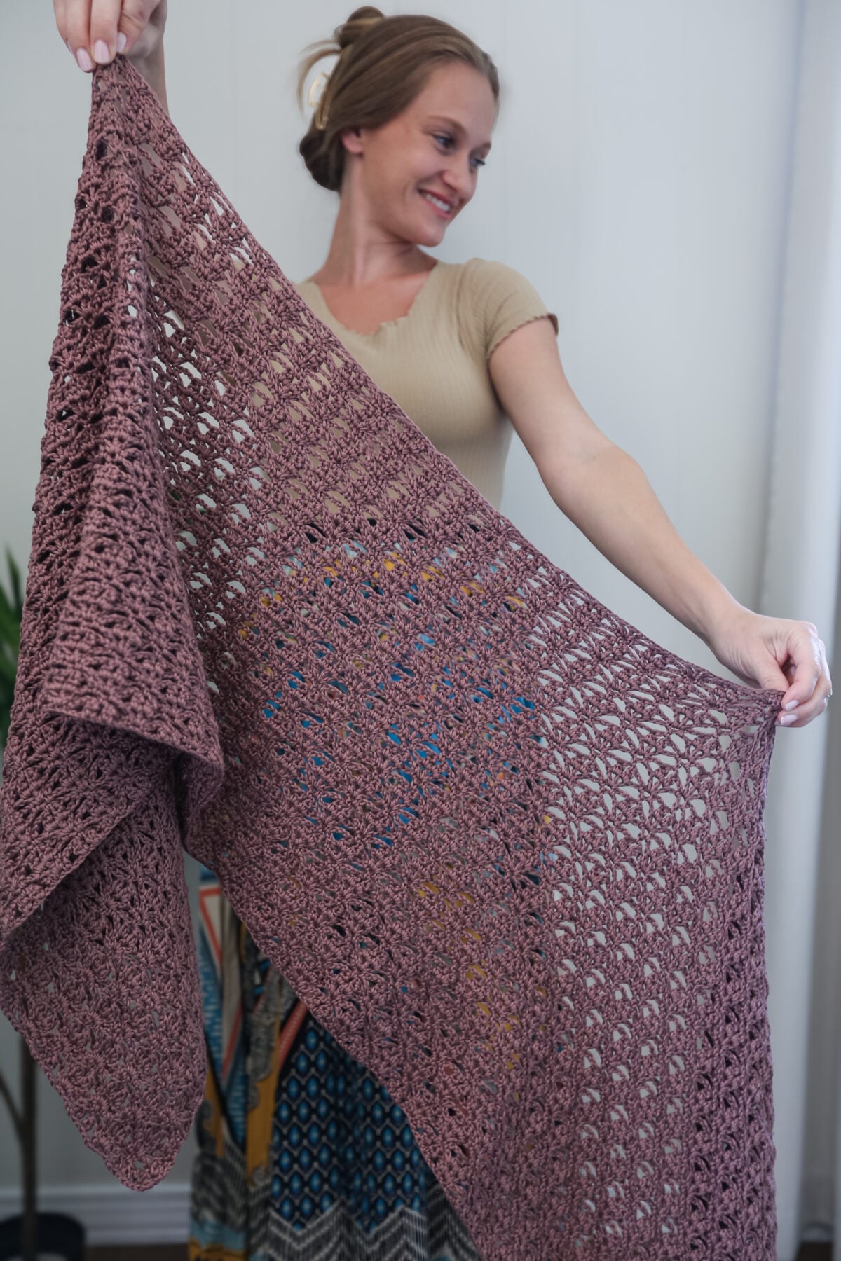 FREE Crochet Ripple Blanket Pattern - Easy Afghan Tutorial - Life + Yarn