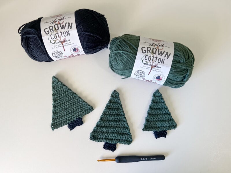 FREE Flat Crochet Christmas Tree Appliqué Pattern - Video - Life + Yarn