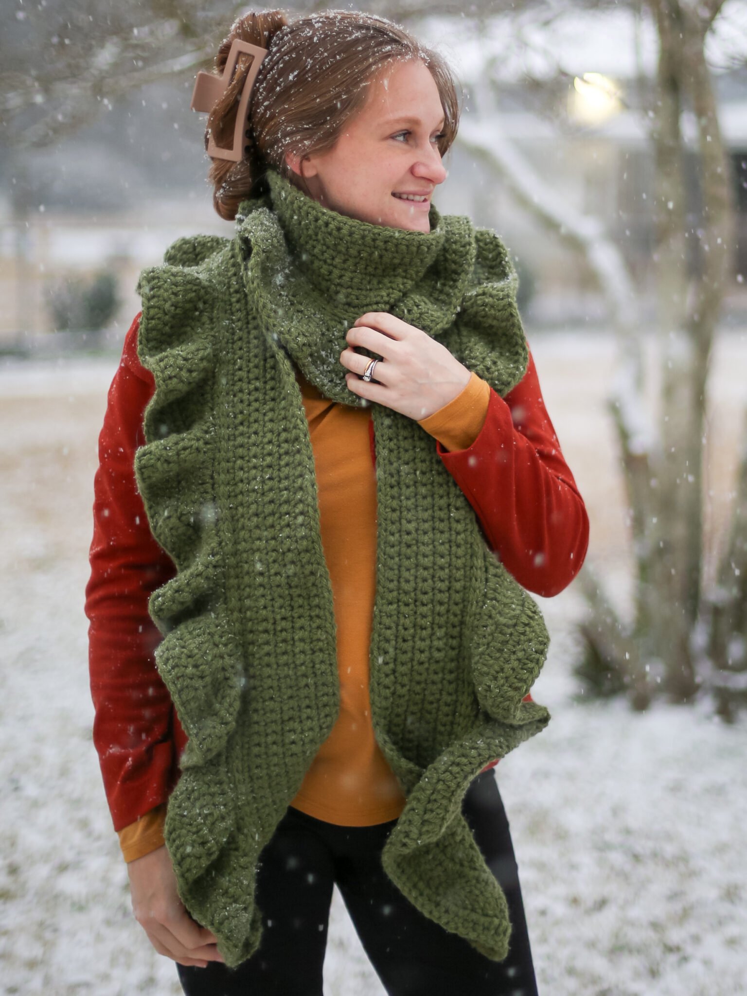 Free Ruffled Crochet Scarf - Easy Chunky Pattern and Video - Life + Yarn