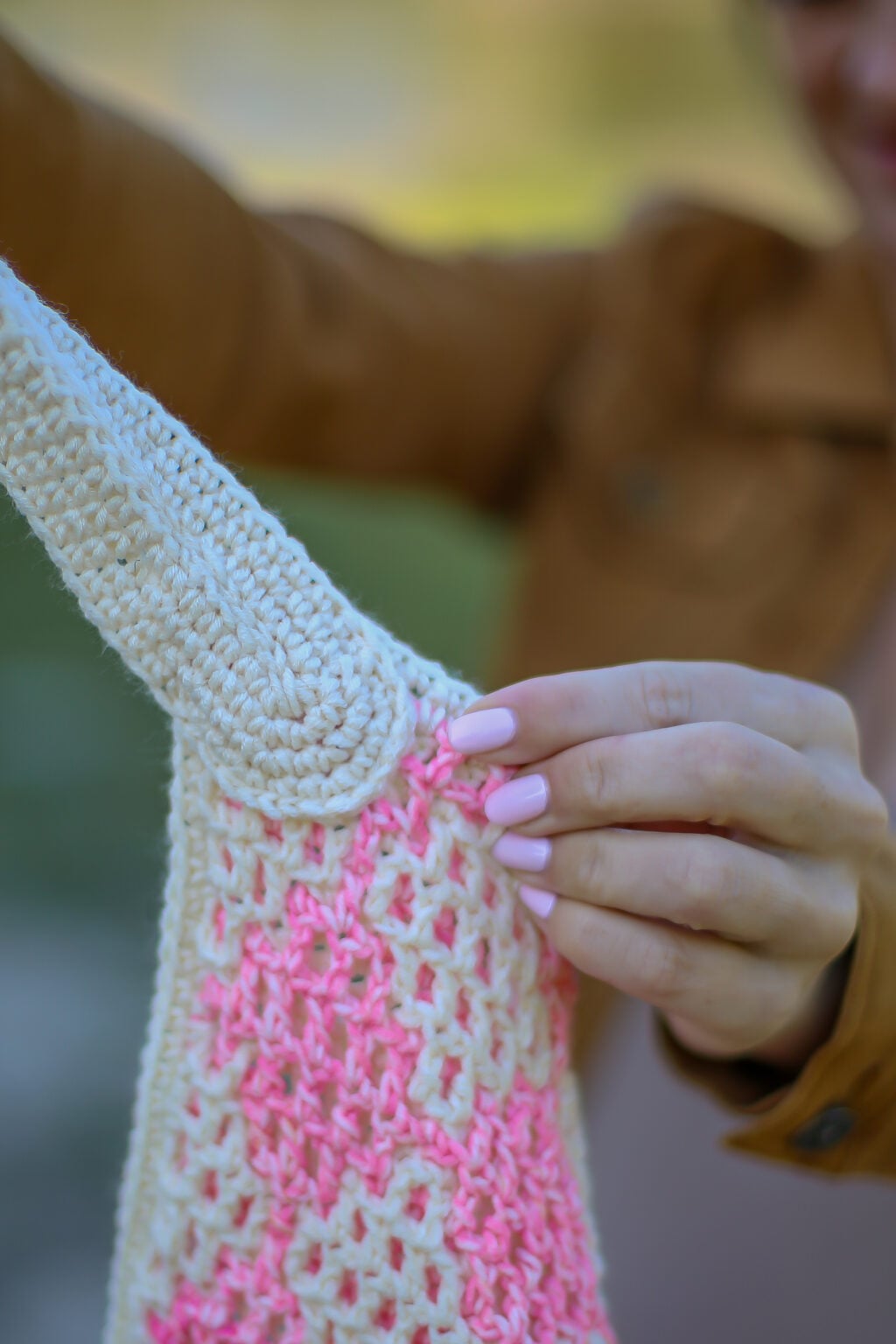 FREE Crochet Checkered Shoulder Bag Pattern & Easy Tutorial - Life + Yarn